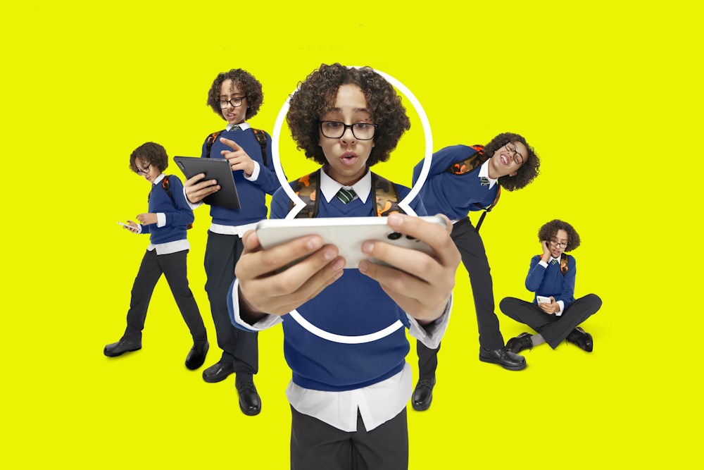 New EE: Home, Work, Game & Learn With EE's Fibre Broadband